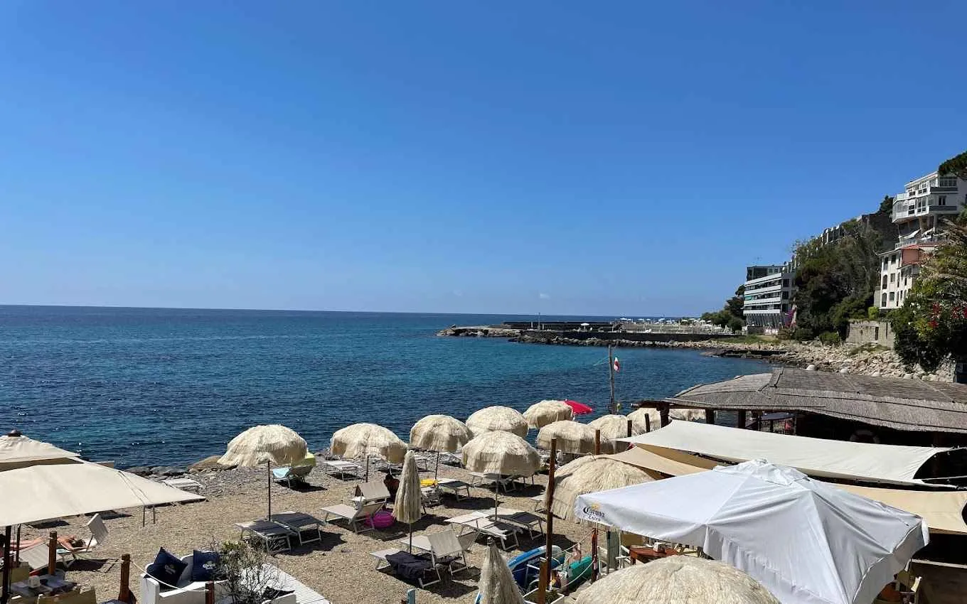 Beach Caletta del Bagnino, San remo - Tariffs 2026 - MySunbed